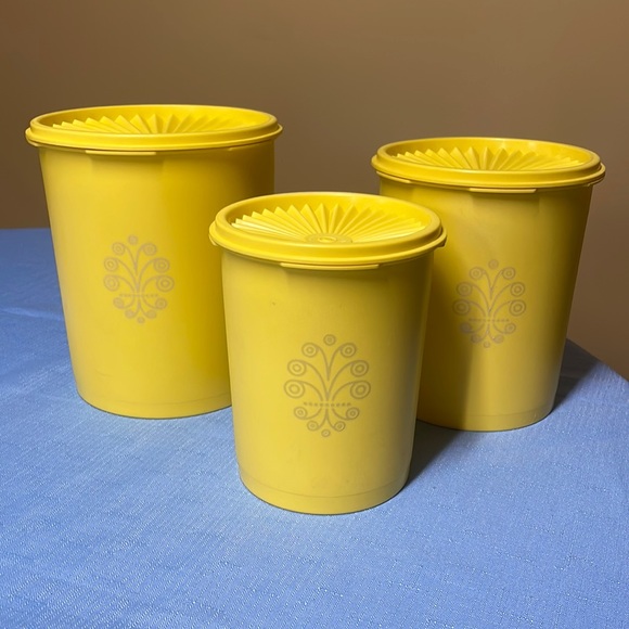 Tupperware | Kitchen | Tupperware Harvest Servalier Yellow Nesting ...